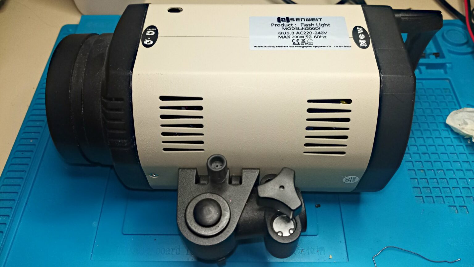 Studio flash power usage - GarfNet